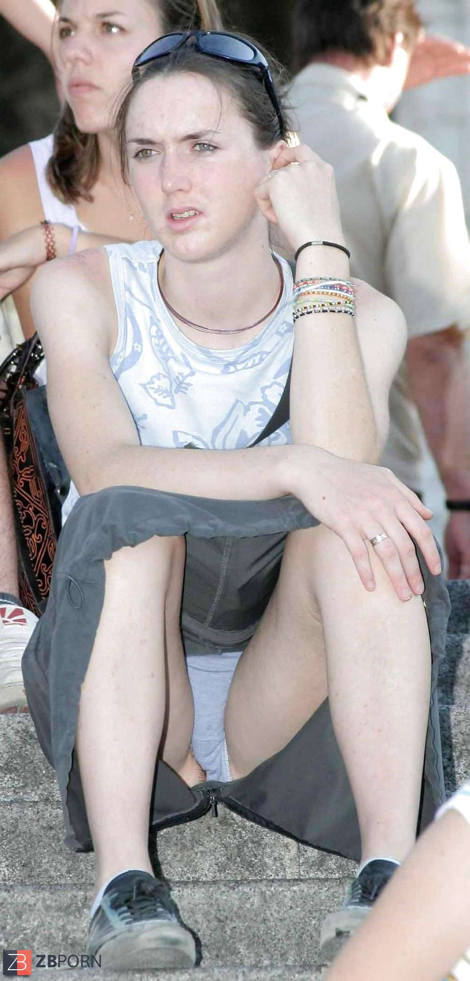 Upskirt Voyeur Candid Undies Unter Den Rock Geschaut Zb Porn